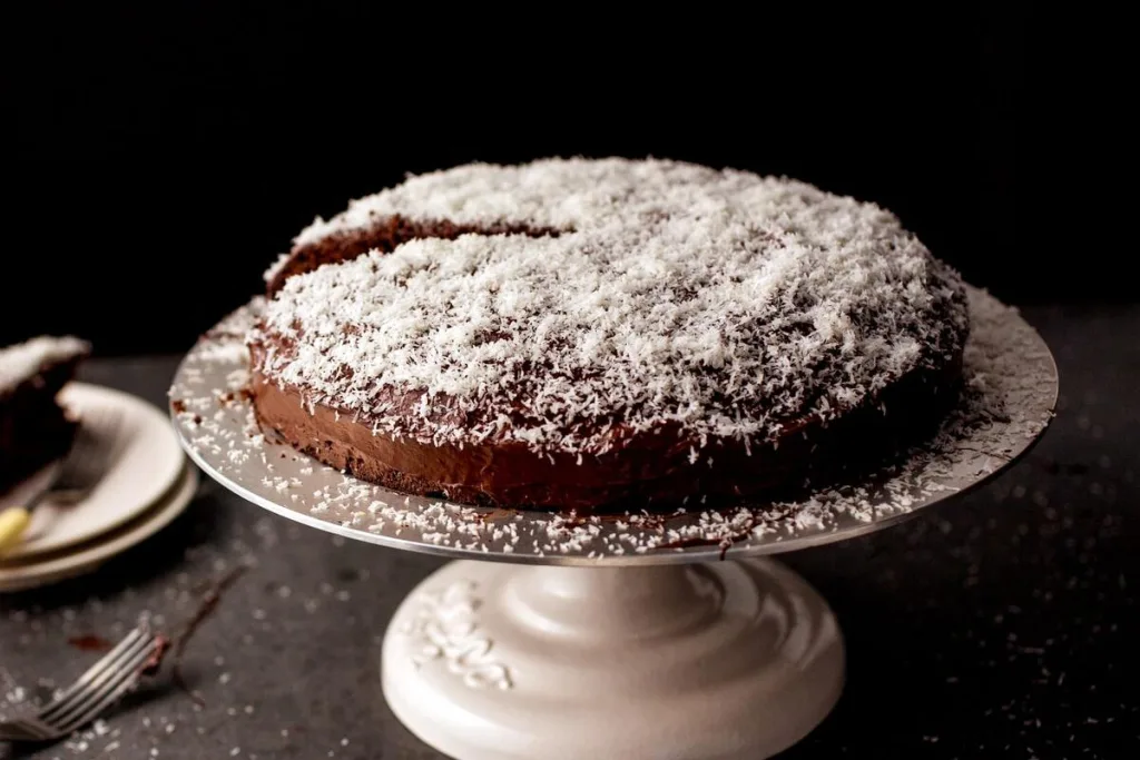 Bolo de chocolate e coco: receita tradicional e muito fácil de fazer ...