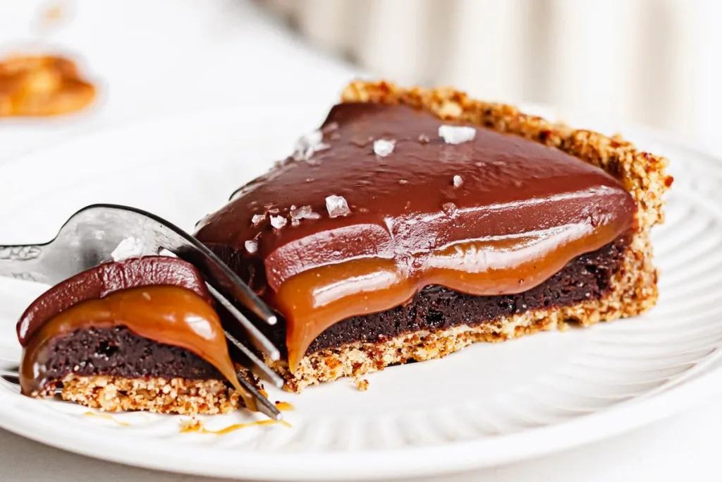 Tarte de chocolate e caramelo salgado: deliciosa e muito fácil de fazer ...